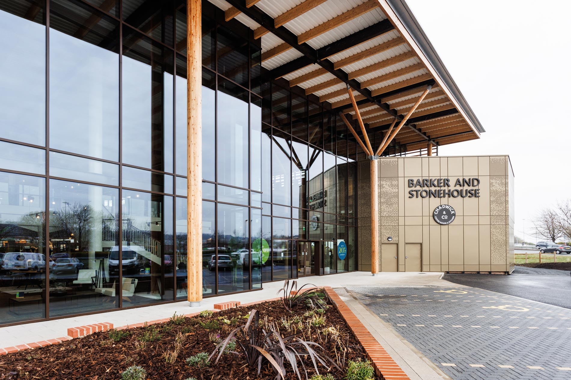 ESH represent client in purchase of prominent roadside retail warehouse ...